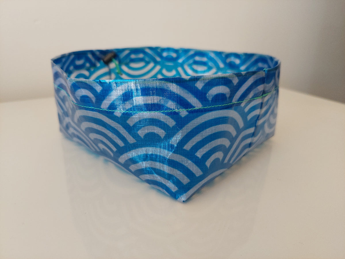 Superlight Dog Bowl - Japanese Waves Dyneema – Been Campin